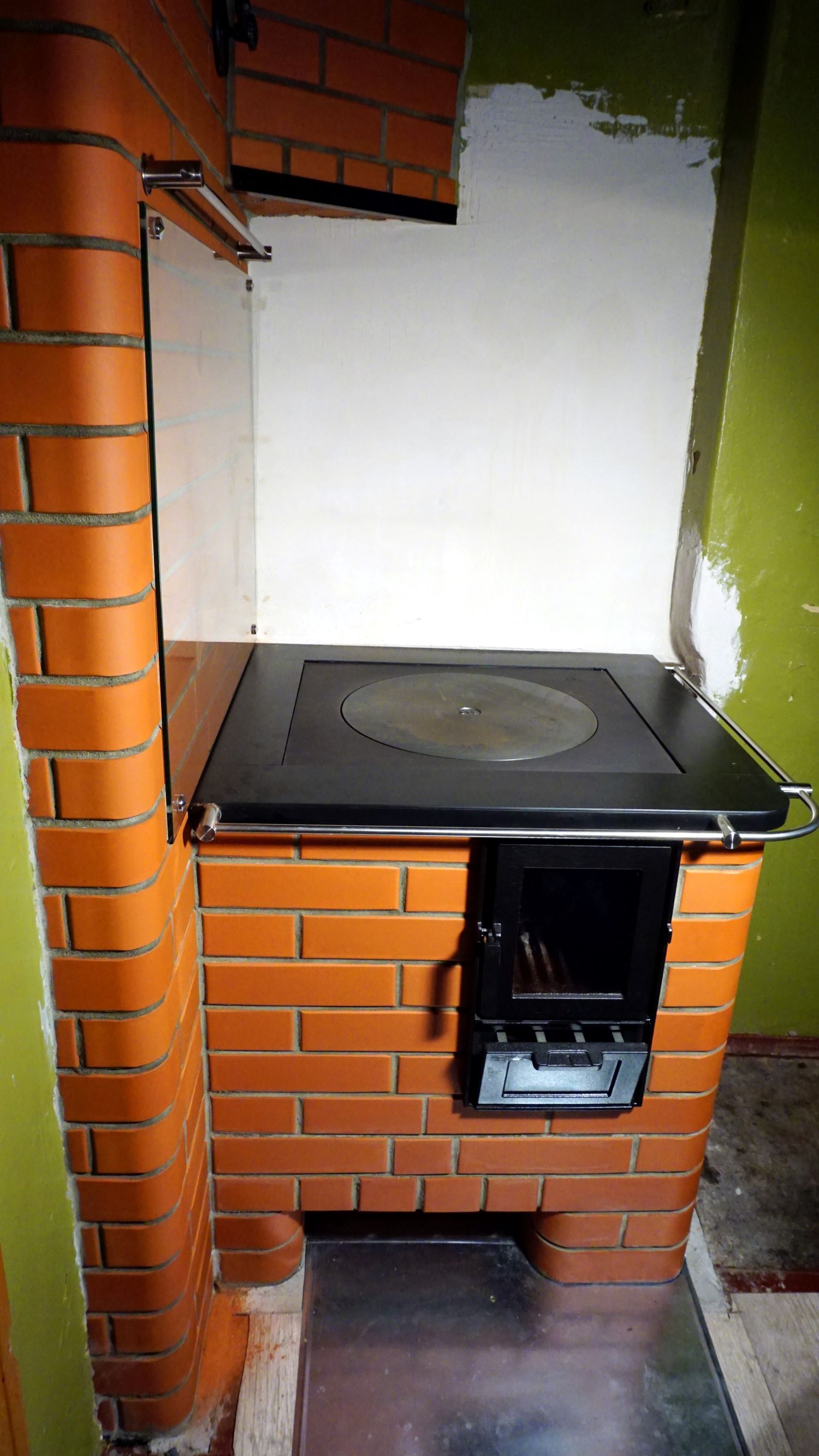 EVE PLIIT, SOEMÜÜR JA KORSTNAPITS (2021) – Pottsepatööd ja Loodusehitus